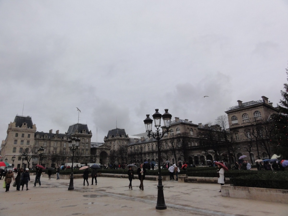 Paris im Winter: 19 Tipps und die besten Aktivitäten [lohnt sich!]