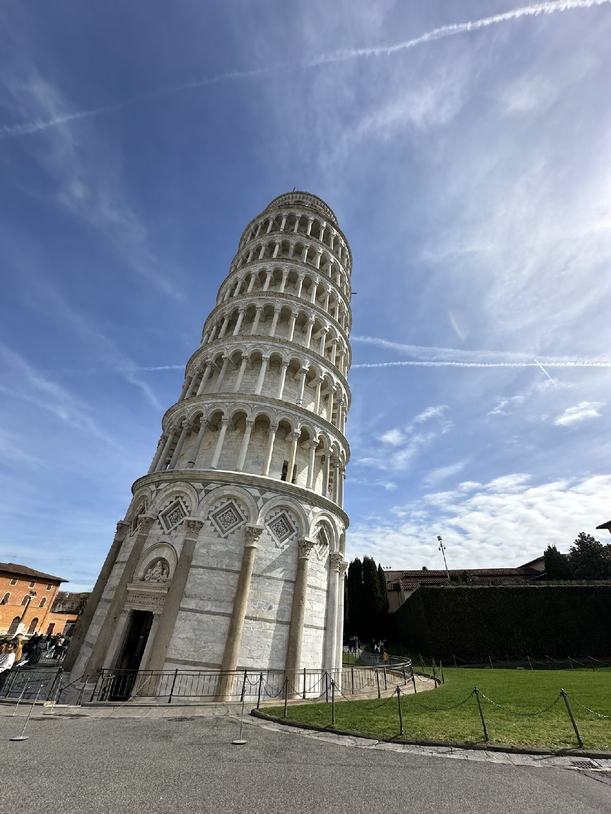 Der Schiefe Turm von Pisa: Alles was du wissen musst